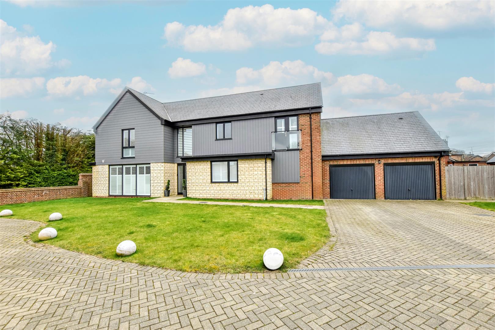 For Sale – Regent Estates